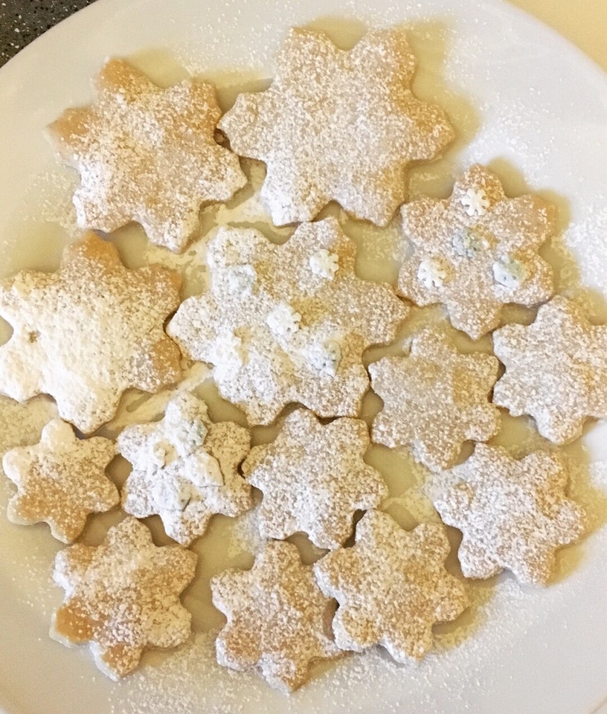 Shortbread Christmas Tree – How To – Wheelescapades